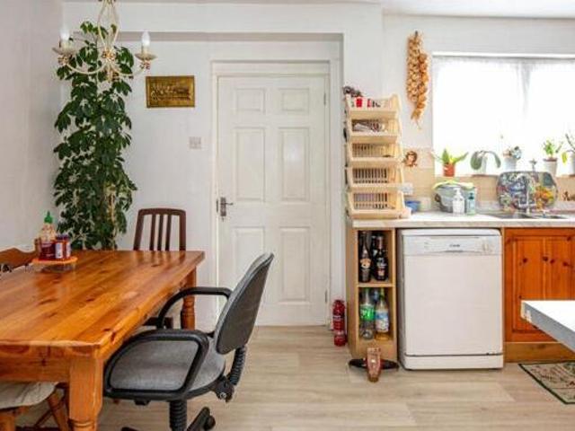 3 Bedroom Semi detached House For Sale In Bristol, Gloucestershire