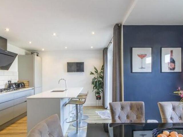 3 Bedroom Semi detached House For Sale In Bristol