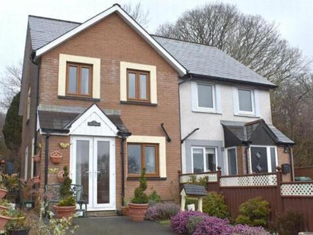 3 Bedroom Semi detached House For Sale In Bryn Steffan, Lampeter
