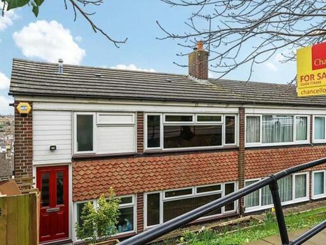 3 Bedroom Semi detached House For Sale In Buckinghamshire
