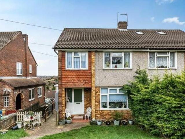 3 Bedroom Semi detached House For Sale In Buckinghamshire
