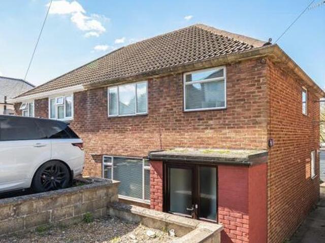 3 Bedroom Semi detached House For Sale In Buckinghamshire
