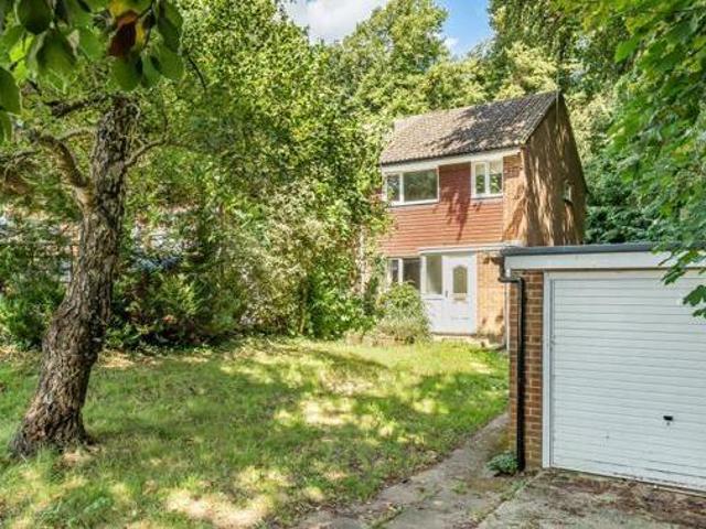 3 Bedroom Semi detached House For Sale In Buckinghamshire
