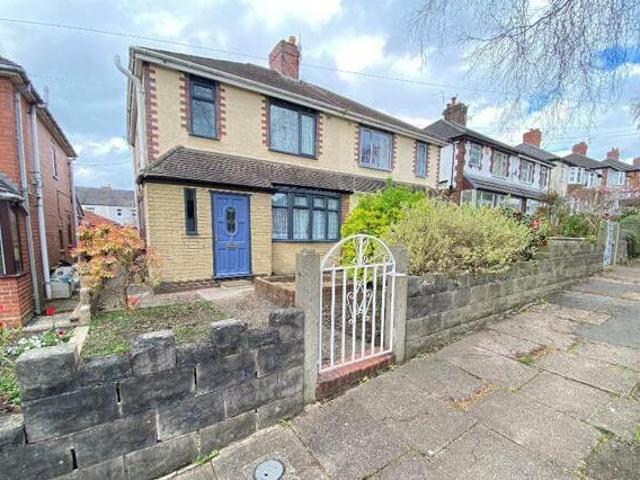 3 Bedroom Semi detached House For Sale In Bucknall, Stoke On Trent