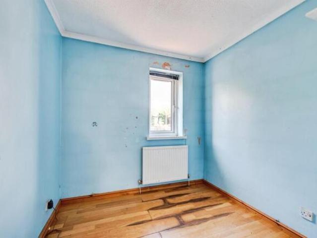 3 bedroom semi detached house for sale in Buckthorn Drive, Swindon, SN25