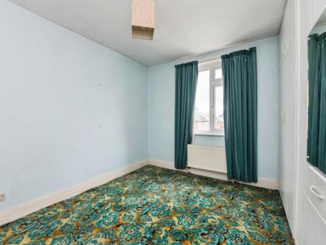 3 bedroom semi detached house for sale in Buddle Lane, Exeter, EX4