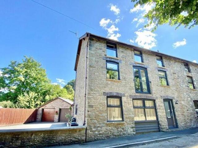 3 Bedroom Semi detached House For Sale In Builth Wells
