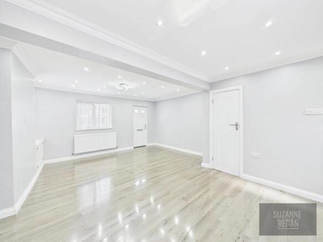 3 bedroom semi detached house for sale in Bulls Head Lane, Stoke, Coventry, CV3