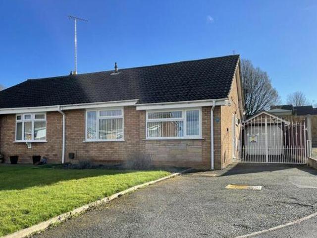 3 Bedroom Semi detached House For Sale In Burton on trent