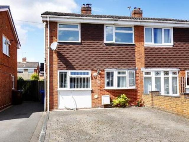 3 Bedroom Semi detached House For Sale In Burton on trent, Staffordshire