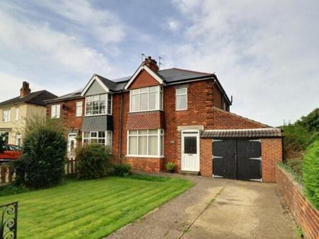 3 Bedroom Semi detached House For Sale In Burton upon stather