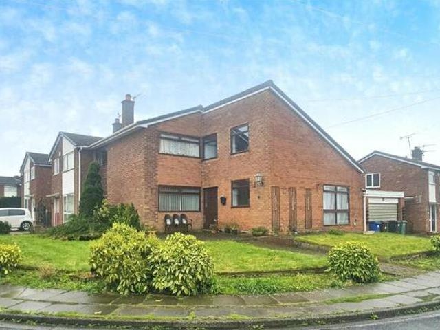 3 Bedroom Semi detached House For Sale In Bury, Greater Manchester