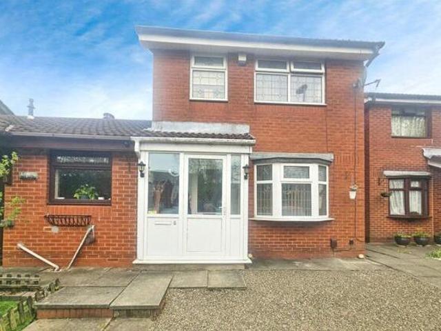 3 Bedroom Semi detached House For Sale In Bury, Greater Manchester