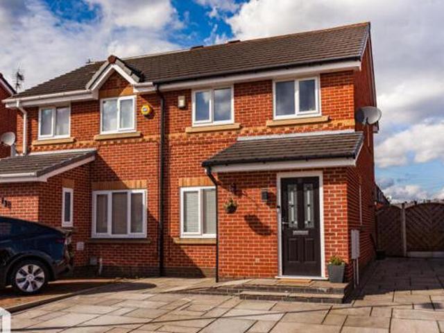 3 Bedroom Semi detached House For Sale In Bury, Greater Manchester