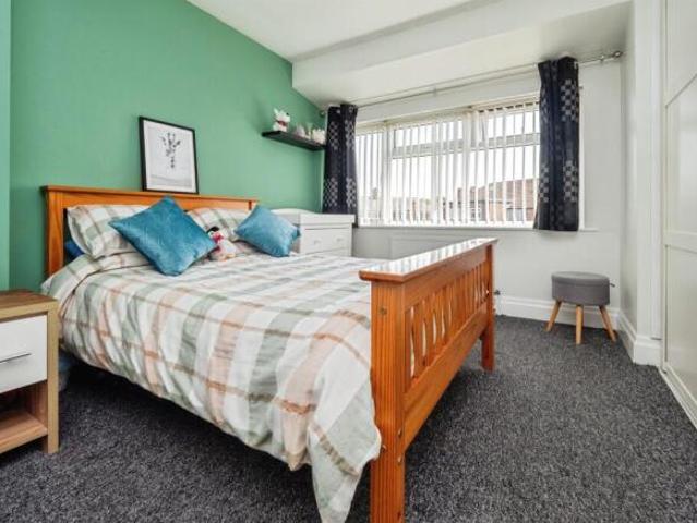 3 bedroom semi detached house for sale in Burniston Road, HULL, HU5
