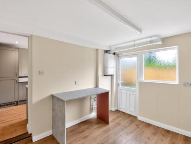 3 bedroom semi detached house for sale in Burnside Road, Harrogate, HG1