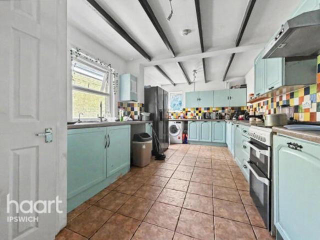 3 bedroom semi detached house for sale in Burrell Road, Ipswich, IP2