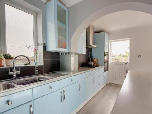 3 Bedroom Semi detached House For Sale In Bushey