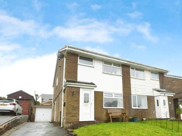 3 Bedroom Semi detached House For Sale In Buxton, Derbyshire