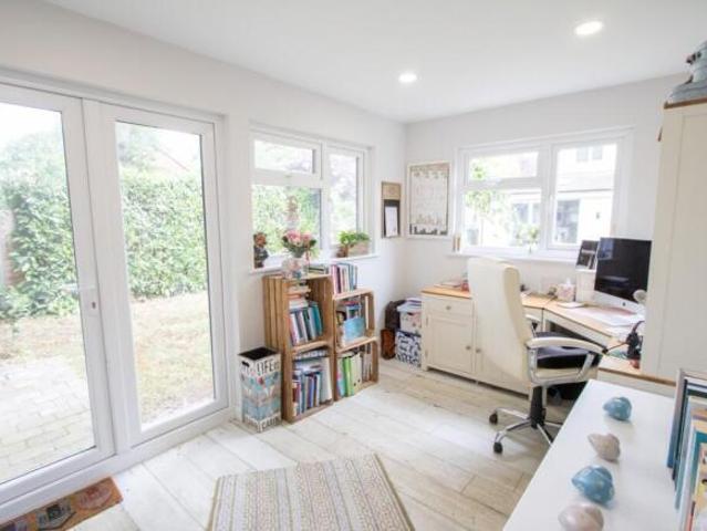 3 bedroom semi detached house for sale in Cantley Lane, Cantley, Doncaster, DN4