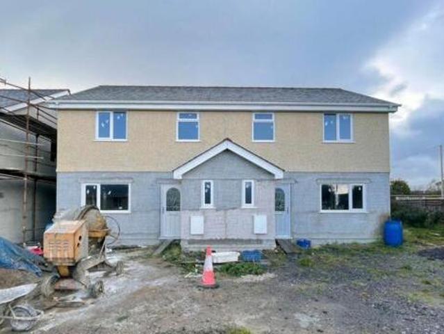 3 Bedroom Semi detached House For Sale In Caernarfon, Gwynedd