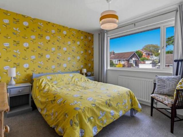 3 bedroom semi detached house for sale in Calgary Drive, Worcester, WR2