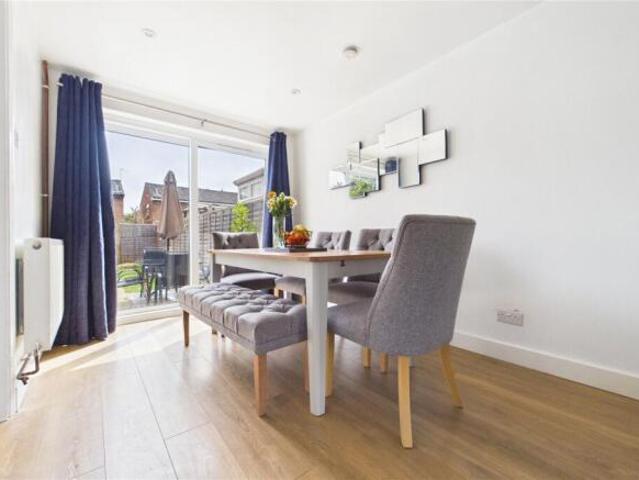 3 bedroom semi detached house for sale in Carters Rise, Calcot, Reading, Berkshire, RG31