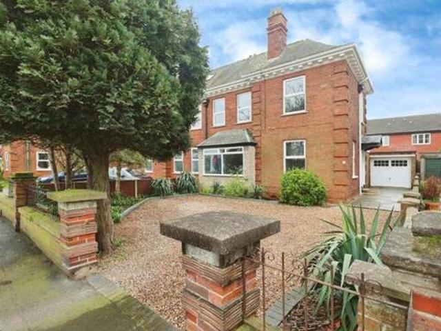 3 Bedroom Semi detached House For Sale In Carholme Road