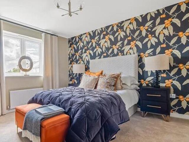 3 Bedroom Semi detached House For Sale In Carnbroe