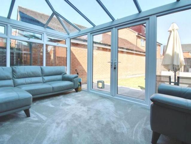 3 bedroom semi detached house for sale in Casterbridge Road, Swindon, SN25