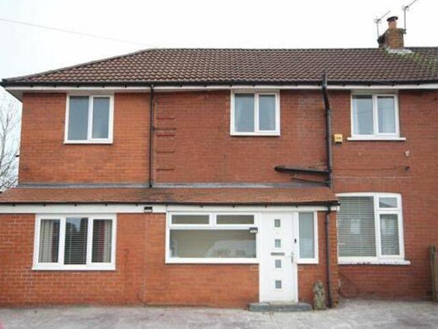 3 Bedroom Semi detached House For Sale In Castleton