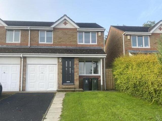 3 Bedroom Semi detached House For Sale In Castlefields, Prudhoe