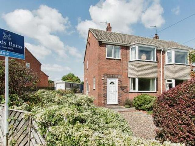 3 Bedroom Semi detached House For Sale In Castleford, West Yorkshire