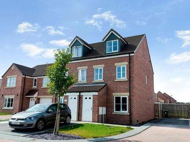 3 Bedroom Semi detached House For Sale In Castleford, West Yorkshire