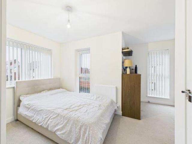 3 bedroom semi detached house for sale in Castlesteads Way, Scotswood, Newcastle upon Tyne, NE15