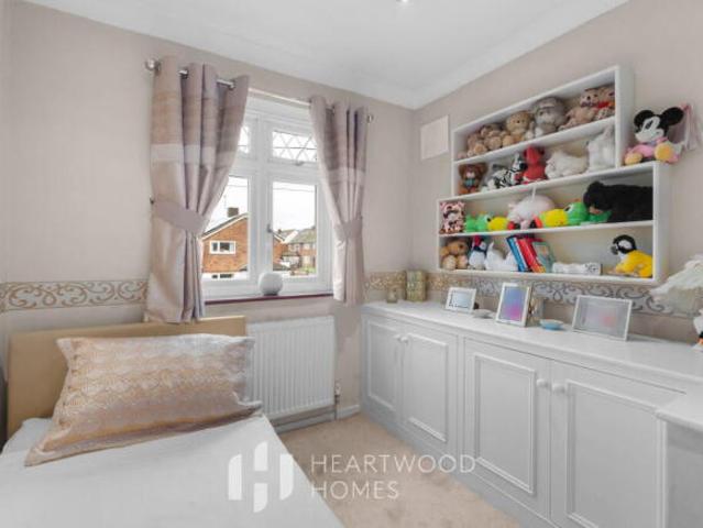3 bedroom semi detached house for sale in Central Drive, St. Albans, AL4 0UU, AL4