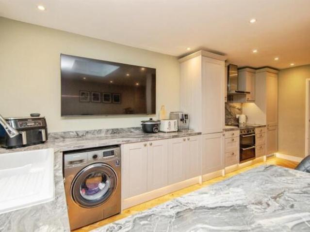 3 bedroom semi detached house for sale in Cedarcroft Road, Ipswich, IP1