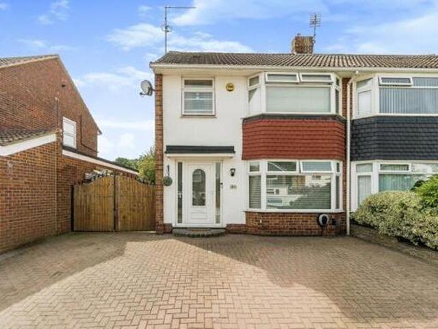 3 Bedroom Semi detached House For Sale In Chatham, Kent