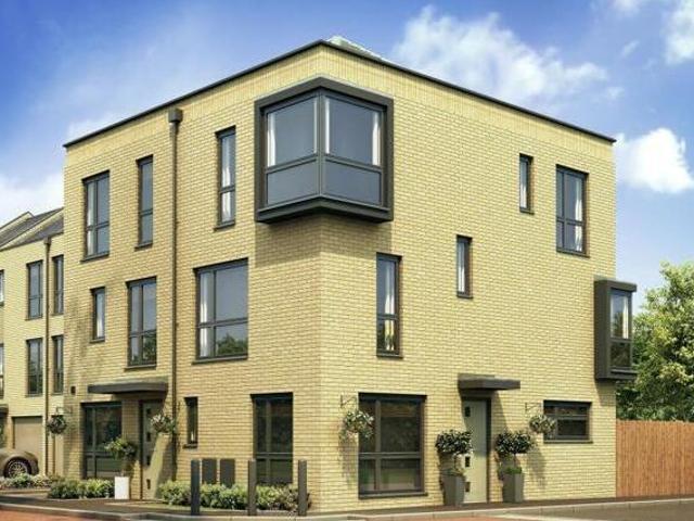 3 Bedroom Semi detached House For Sale In Chatham