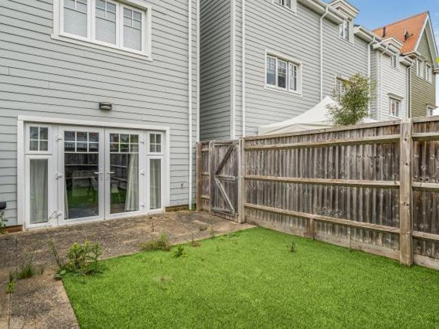 3 bedroom semi detached house for sale in Champlain Street, Reading, RG2