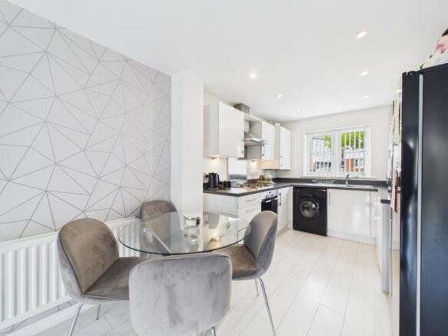 3 bedroom semi detached house for sale in Chancel Drive, Wainscott, Rochester, Medway, ME3