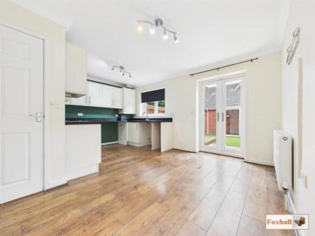 3 bedroom semi detached house for sale in Chancellor Walk, Ipswich, IP4