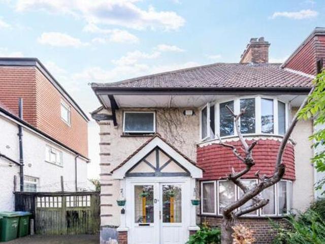 3 Bedroom Semi detached House For Sale In Charlton, London