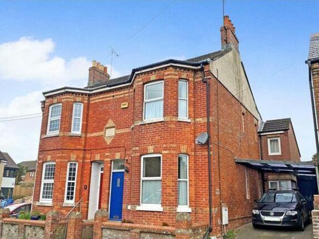 3 Bedroom Semi detached House For Sale In Charminster