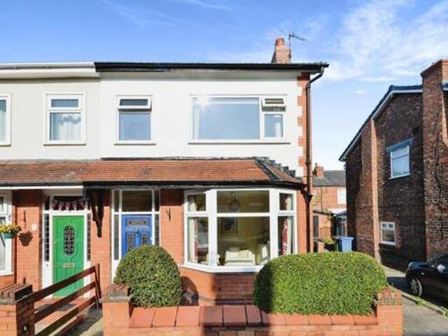 3 Bedroom Semi detached House For Sale In Cheadle, Greater Manchester
