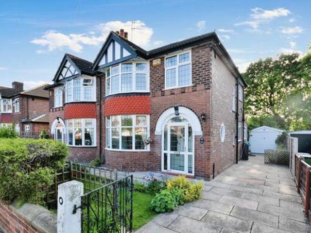 3 Bedroom Semi detached House For Sale In Cheadle, Greater Manchester