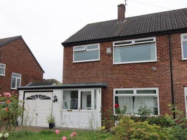 3 Bedroom Semi detached House For Sale In Cheadle, Greater Manchester