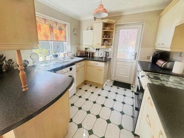 3 bedroom semi detached house for sale in Chedworth Road, Lincoln, LN2