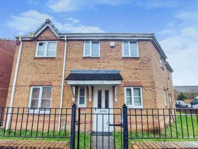 3 Bedroom Semi detached House For Sale In Cheetwood, Manchester