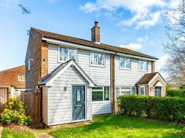 3 Bedroom Semi detached House For Sale In Chelmsford, Essex